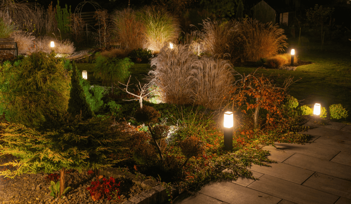 Custom Landscape Lighting Trends to Follow in 2026